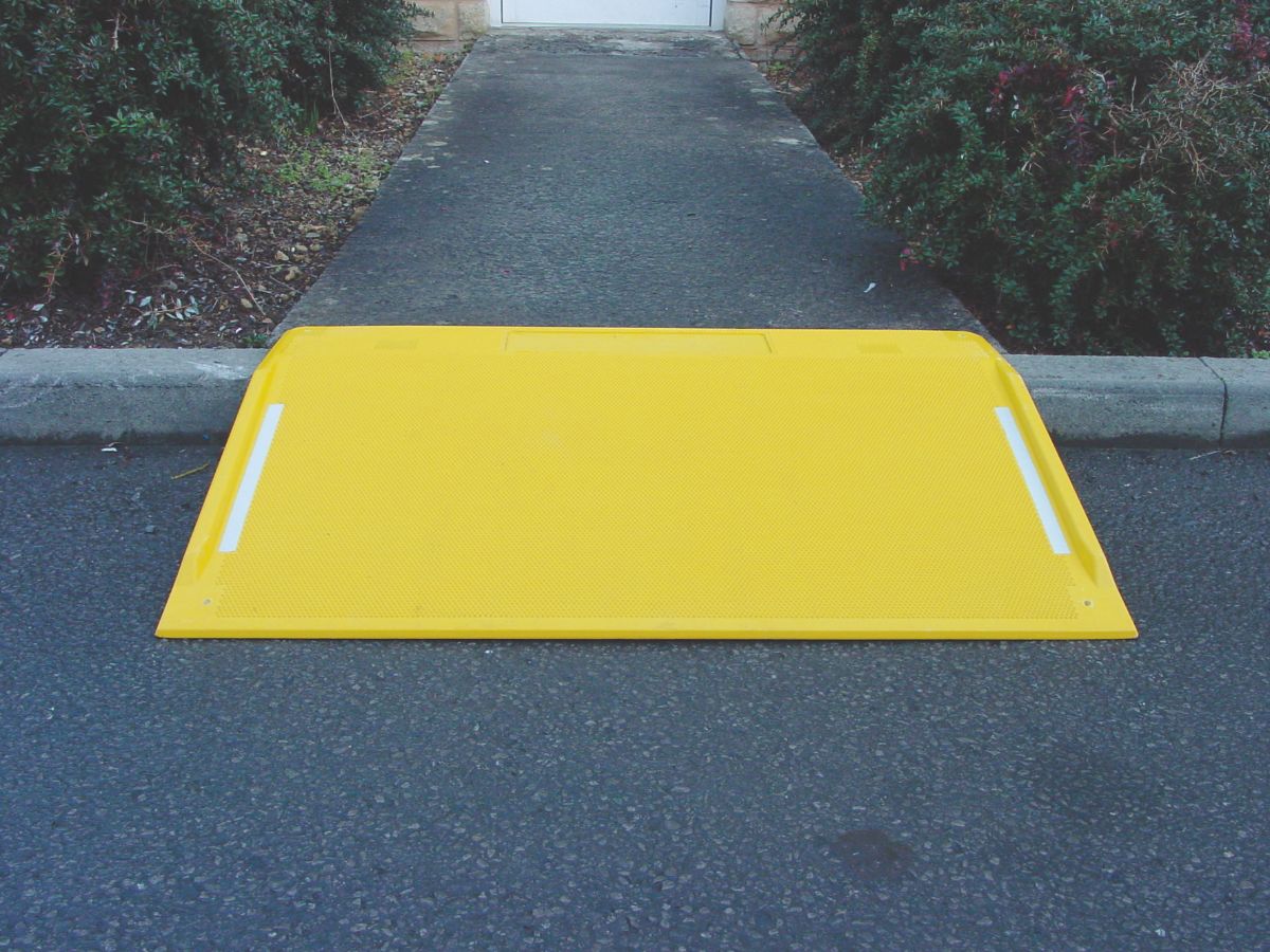 Heavy-Duty Trolley & Wheelchair Kerb Ramp (500kg Capacity)