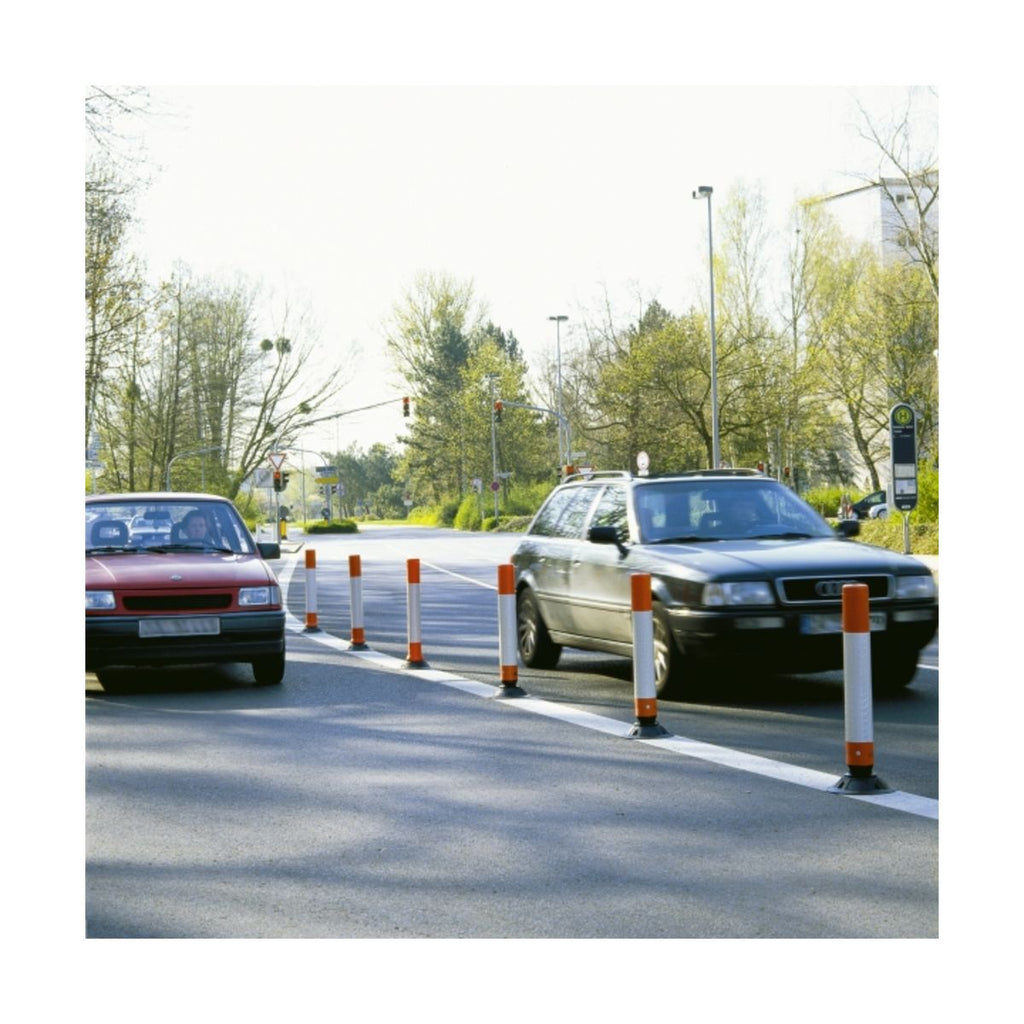 Self-Righting Flexible Traffic Posts