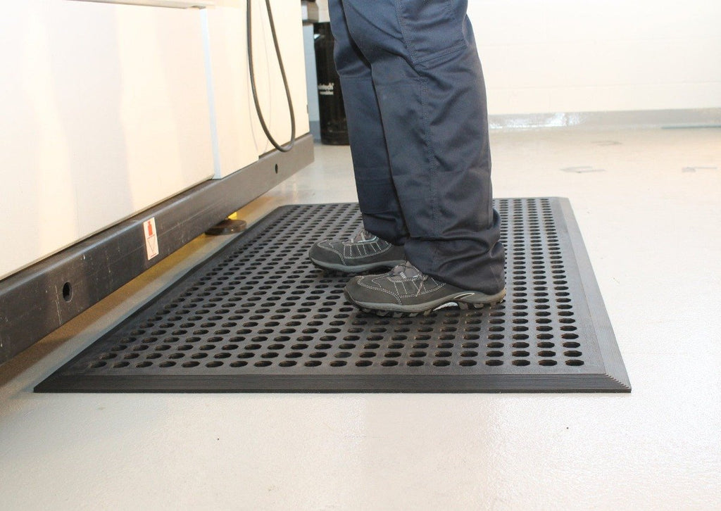 SturdySafe Heavy-Duty Rubber Swarf Mats | First Mats UK