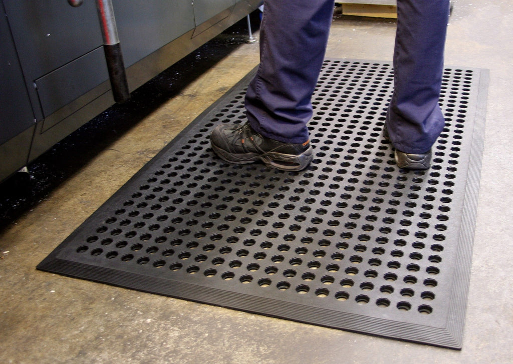 SturdySafe Heavy-Duty Rubber Swarf Mats | First Mats UK