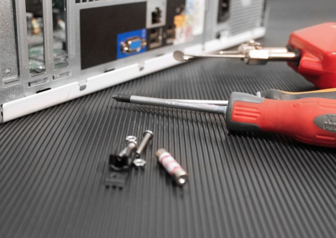 Anti Static Mats and ESD Floor Matting | Fast Delivery